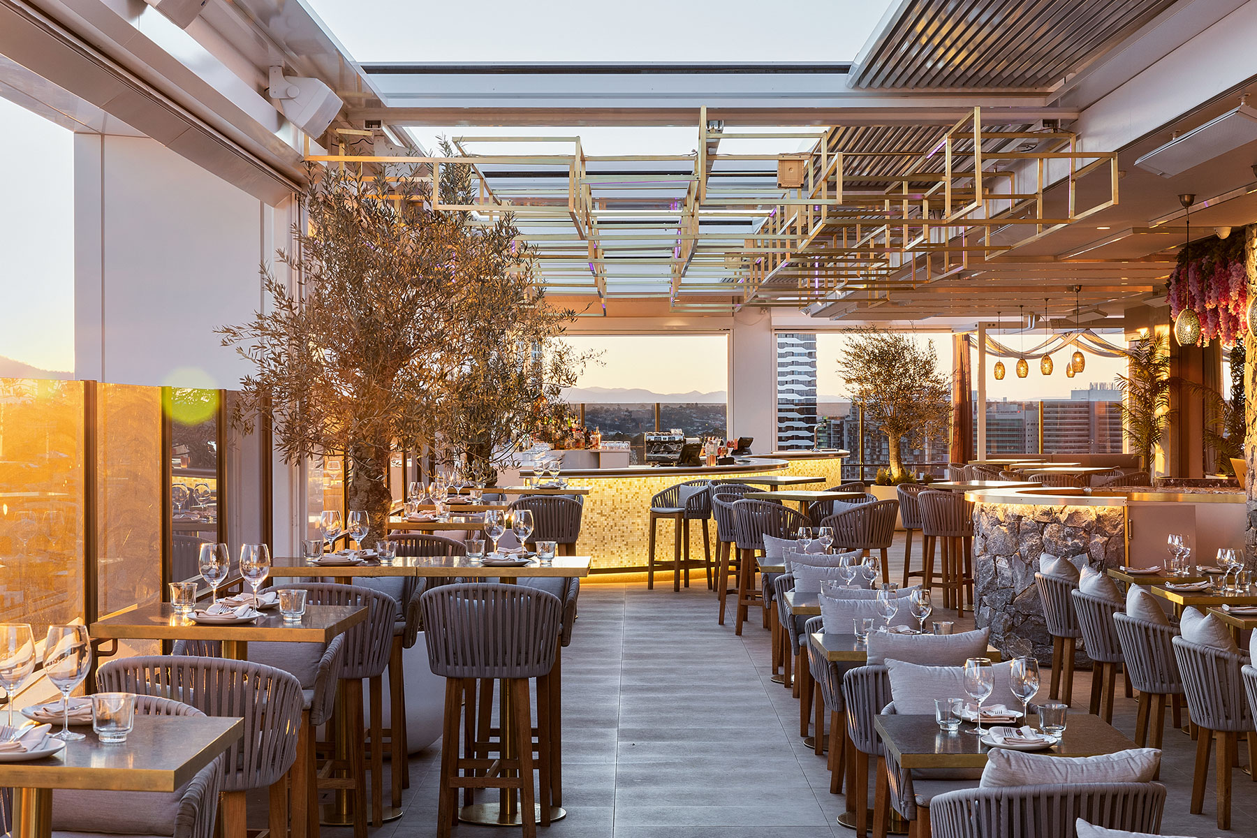 Iris Rooftop Bar - The Inchcolm